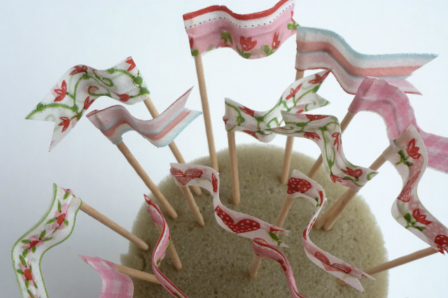 Tutorial banderitas: Papeles Pequeños