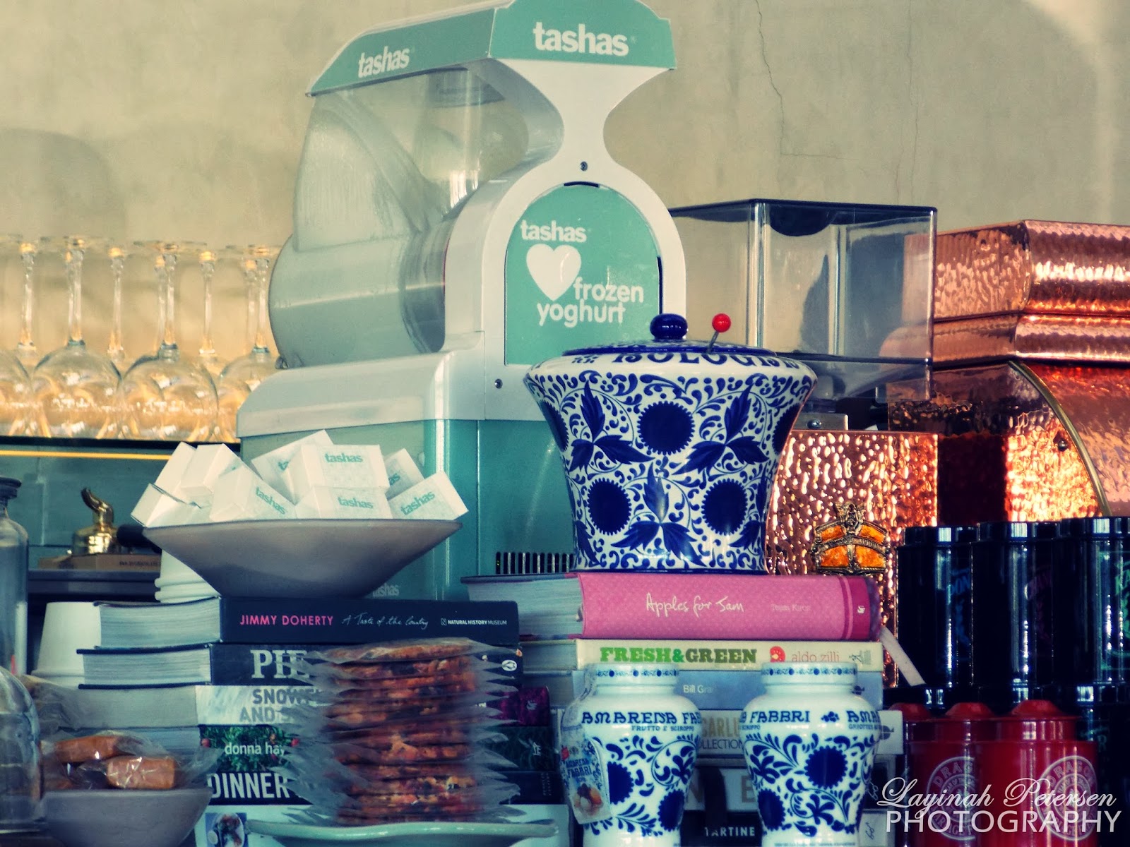 Flourish: Restaurant Review: Tasha's