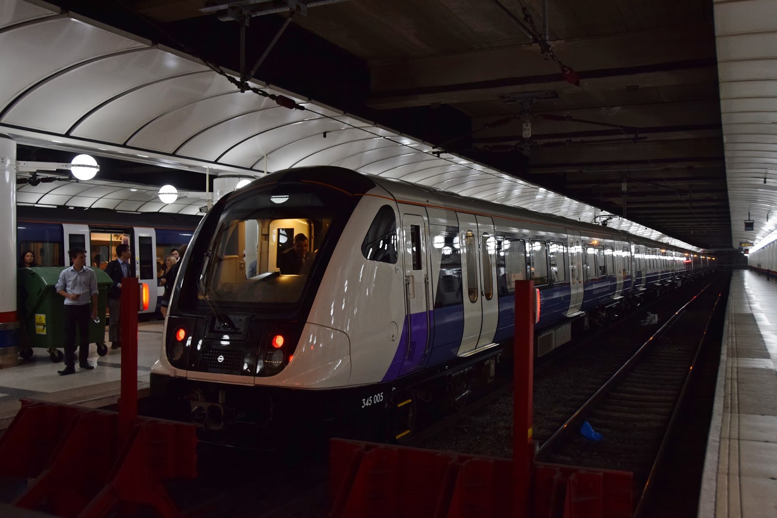 WLTM Transport Blog: Another step forward for Crossrail; the first ...