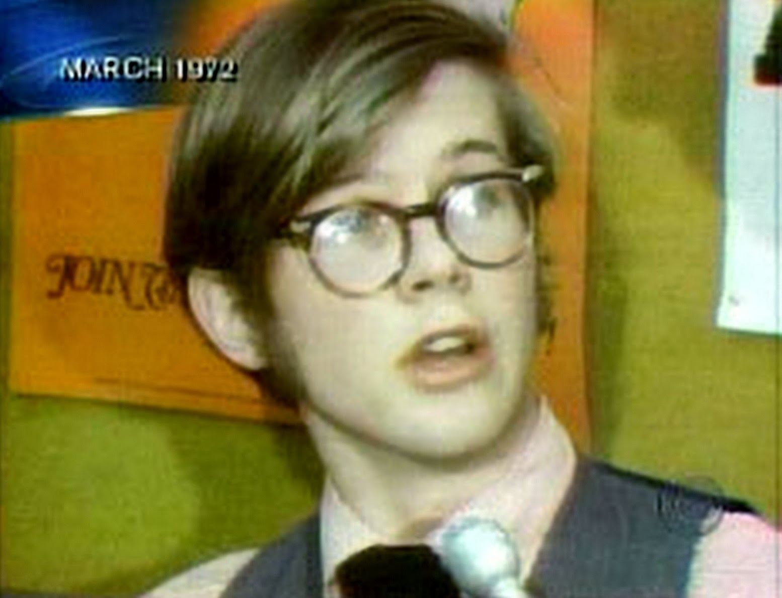 Random Rants about the Republic: "Bush's Brain" has a brain fart.