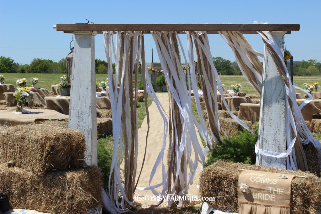 GypsyFarmGirl: Farm Wedding Decorations