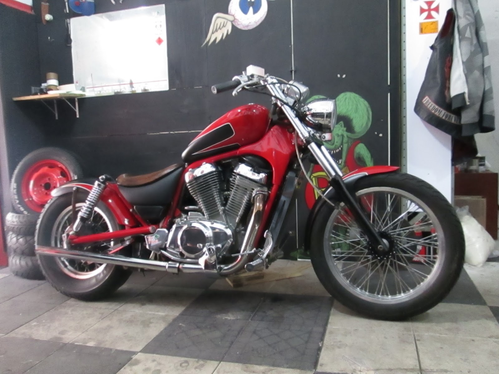 The Flame Kustom Garage: intruder 800 oldschool