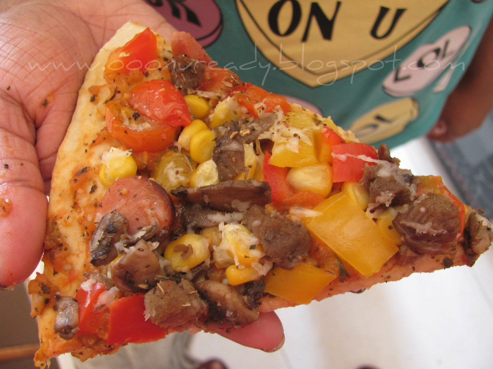 Oonu ready: Mutton Pizza with Corn, Cherry Tomatoes and Sausages
