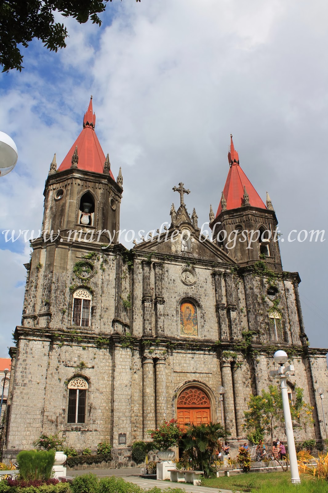 The Other Side of Mae: Spiritual Sunday: Iloilo's Must-See Churches