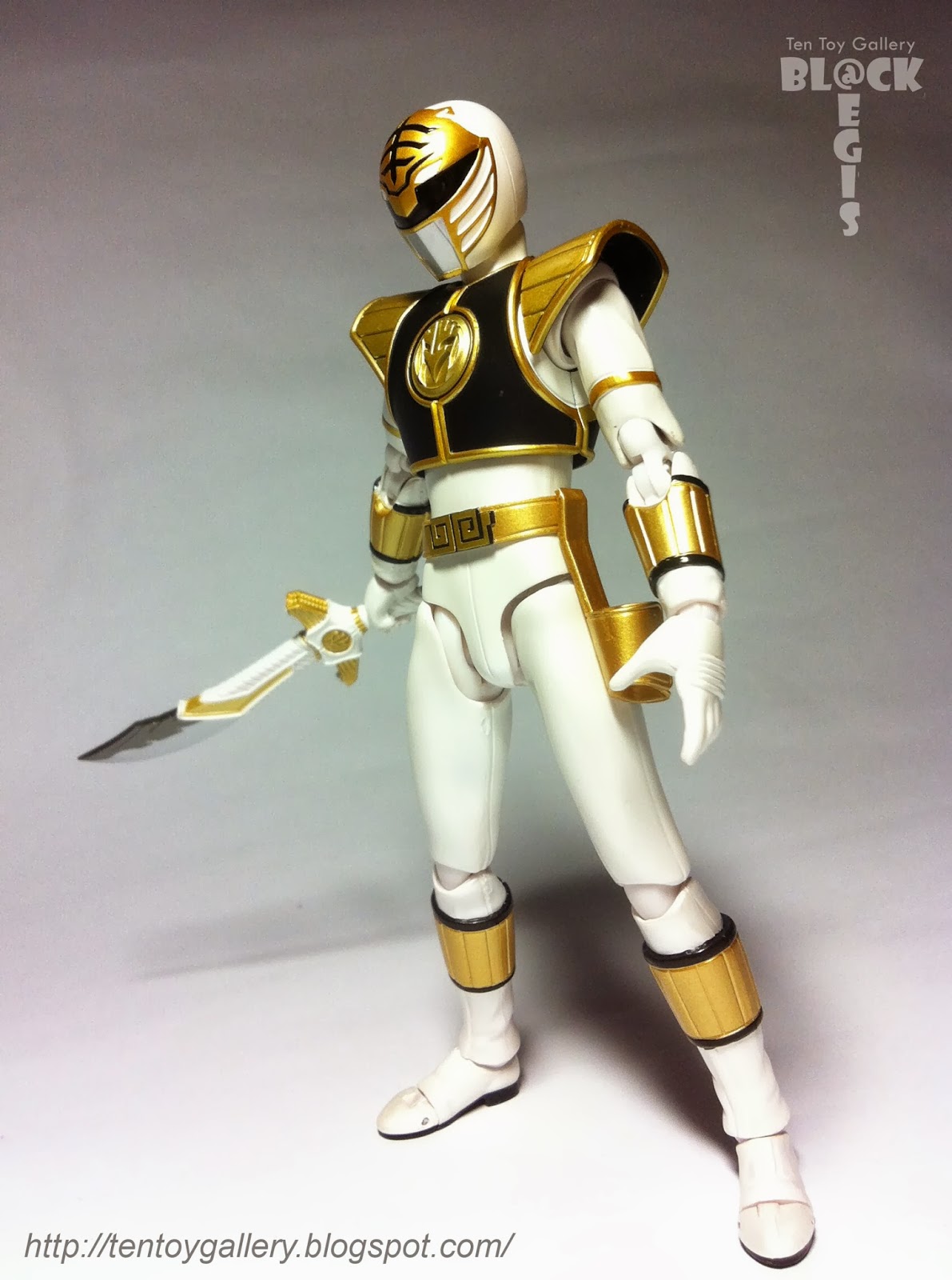 Ten Toy Gallery: Review: S.H.Figuarts Kiba Ranger