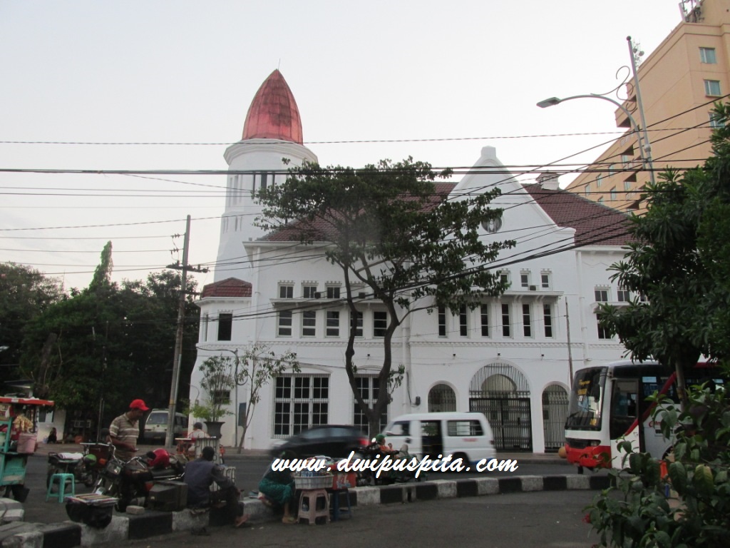 Jelajah Cagar Budaya Di Jalan Rajawali Surabaya | Dwi Puspita Lifestyle ...