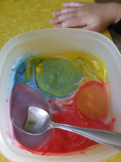 Squishy's Mama: Color Activity for Preschoolers (and it's a snack!)