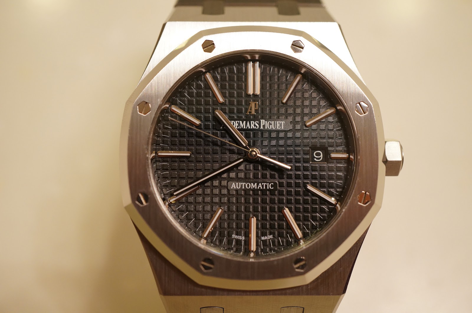 WATCHIONABLE: AUDEMARS PIGUET ROYAL OAK REF:15400
