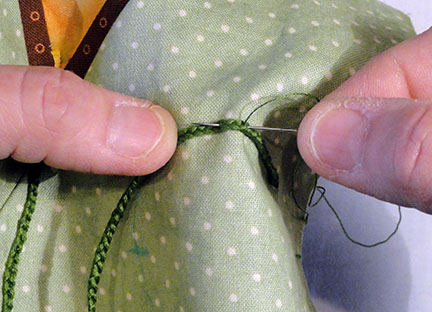 Needles 'n' Knowledge: March On the Docket Piecing Tutorial