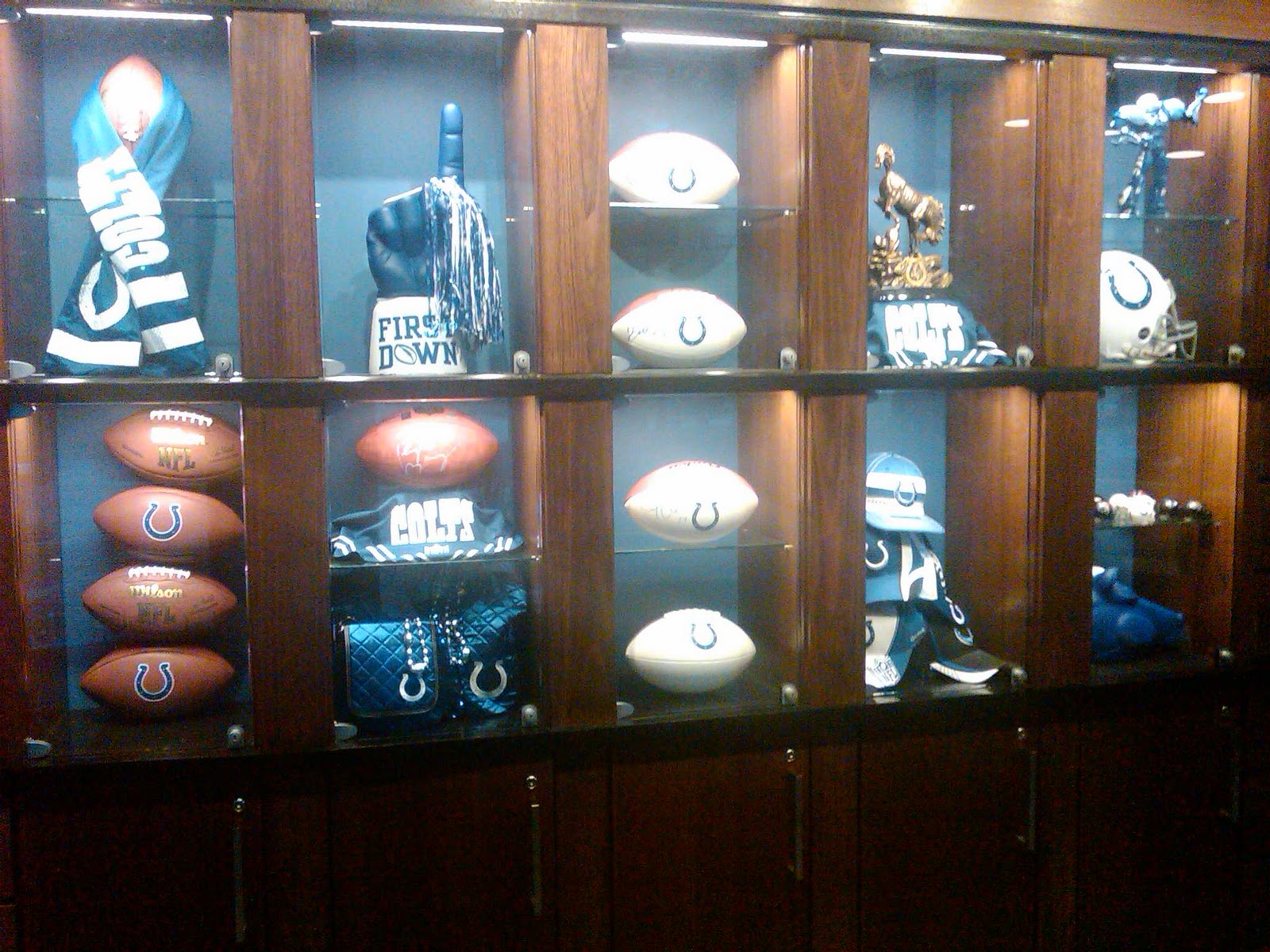 [INDY] Girl in Love: What I'm Eating: Indianapolis Colts Grille (Downtown)