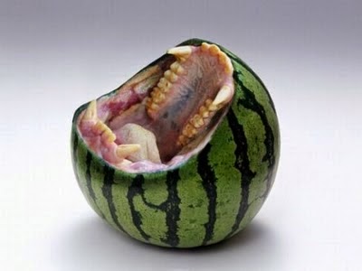 Sembang Pendidikan Seni Visual: Contoh Grafik Superimpose