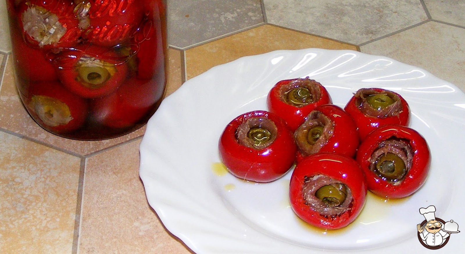 Un pensionato in cucina: Peperoncini piccanti ripieni sott'olio.