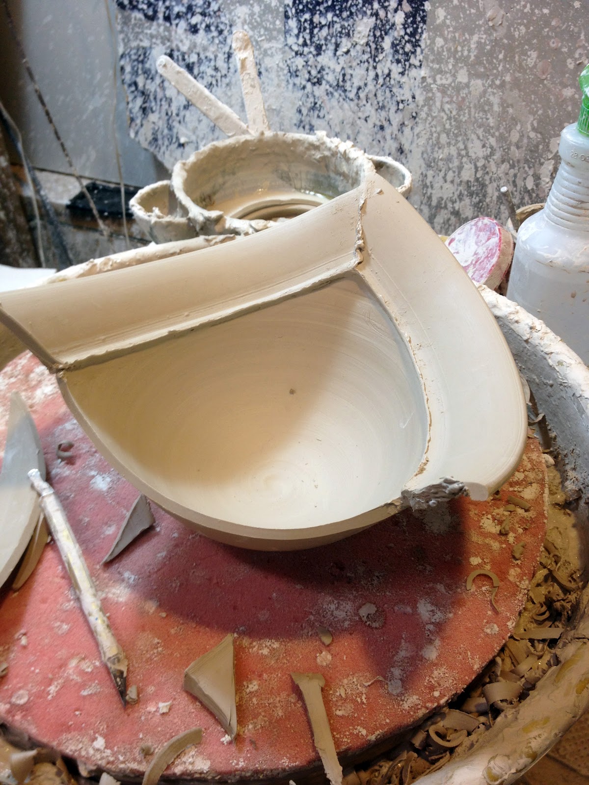 ClayOhCo: Triangle bowl Assemblage