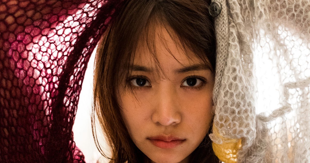 Nao Kanzaki and a few friends: Mariya Nagao: Flash photobook "Himegoto ...