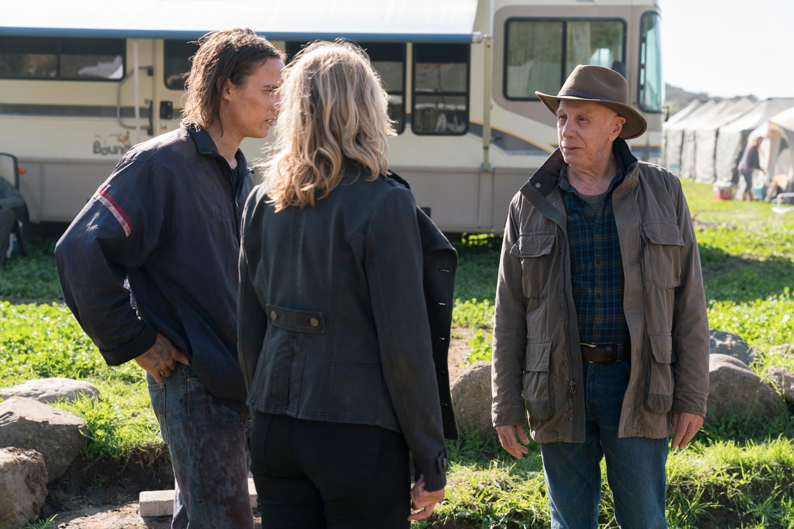 Crítica: Fear The Walking Dead 3x01 Eye of the Beholder / 3x02 The New ...
