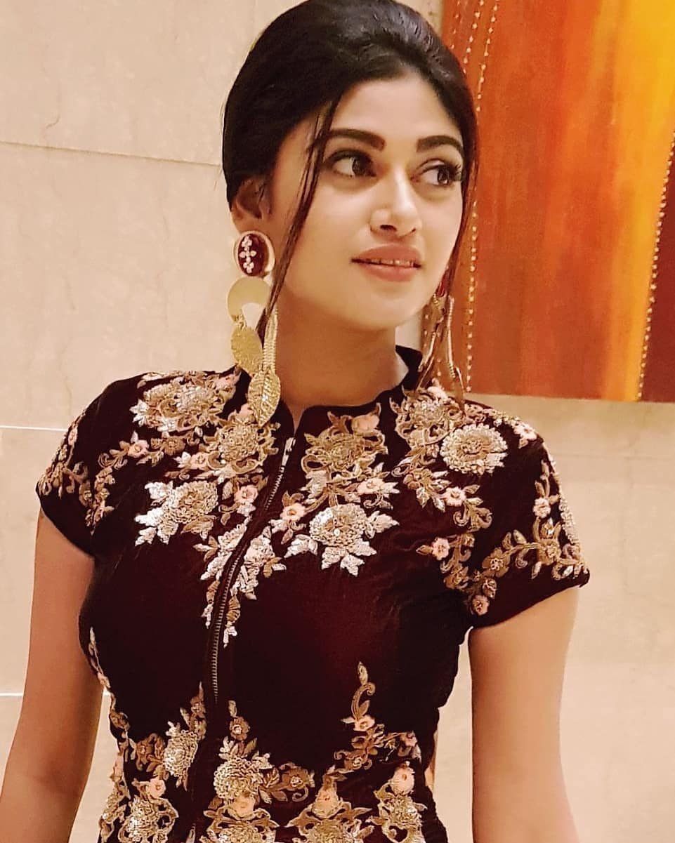 South Indian Actress Oviya Latest HD Photos - Cantik Sexy Hot