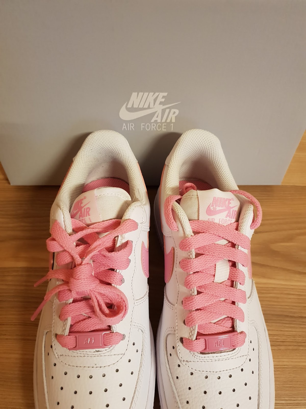 Beauty , Fashion & Lifestyle: Nike Air Force 1 (rosa)