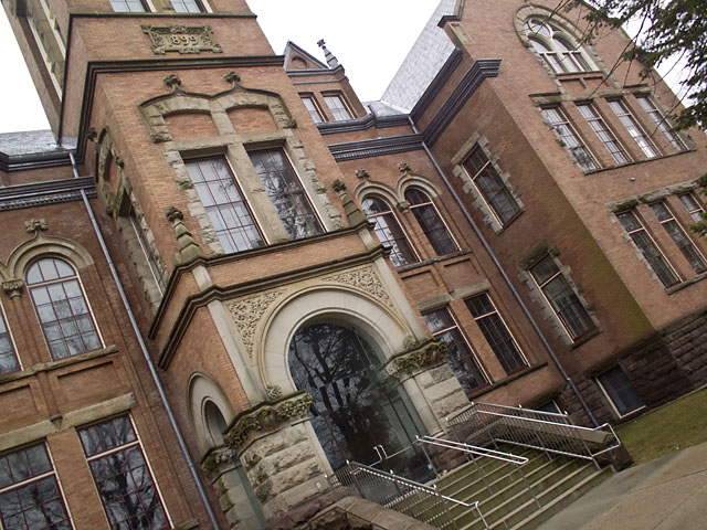 Rockin' On: London Daily Photo: London Normal School sits vacant