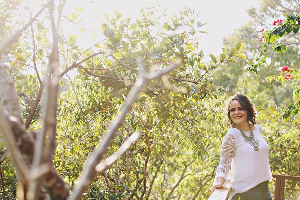 Anunciar Gospel: Sob unção – Mônica Vaz lança o single da canção ...