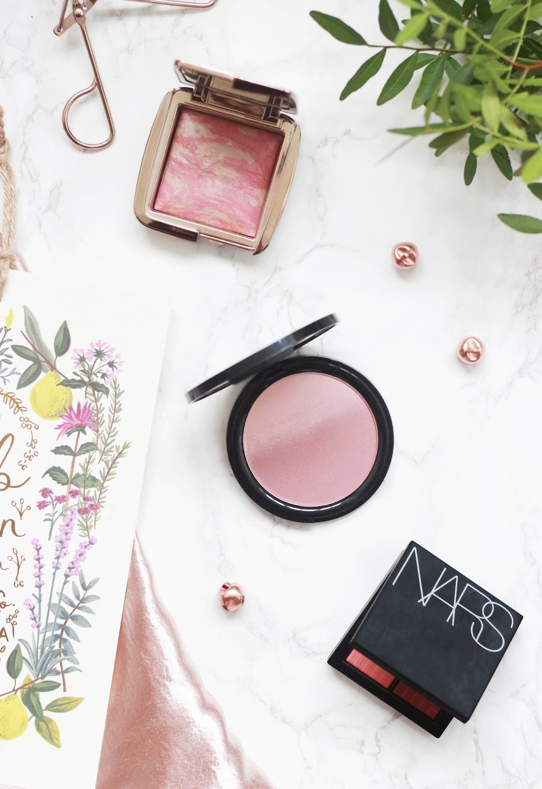 Keeping Your Blog Photography Interesting: Backgrounds and Props | Pint ...