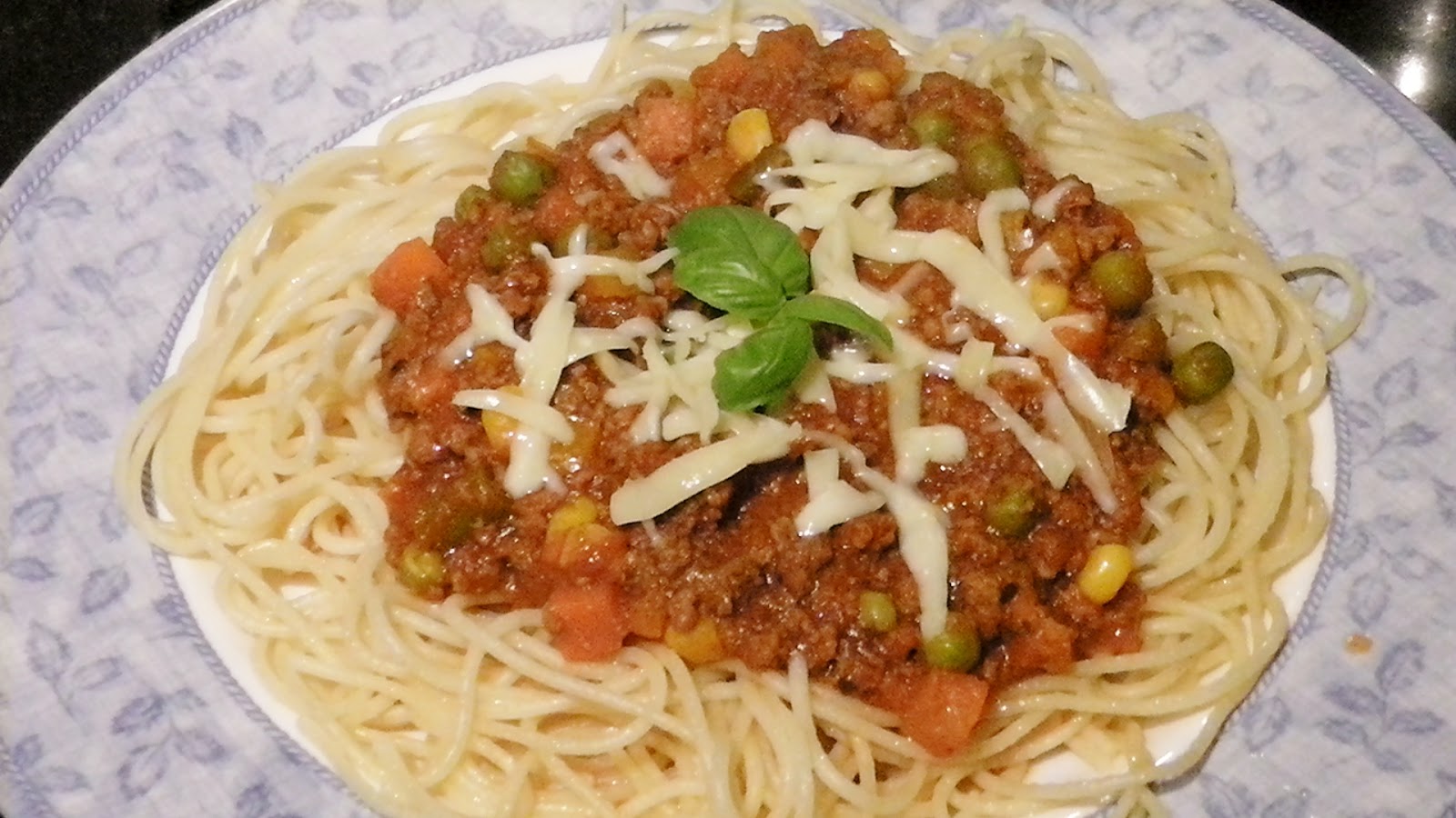The Flaming Potato: Spaghetti Bolognese with Vegetables - Recipe