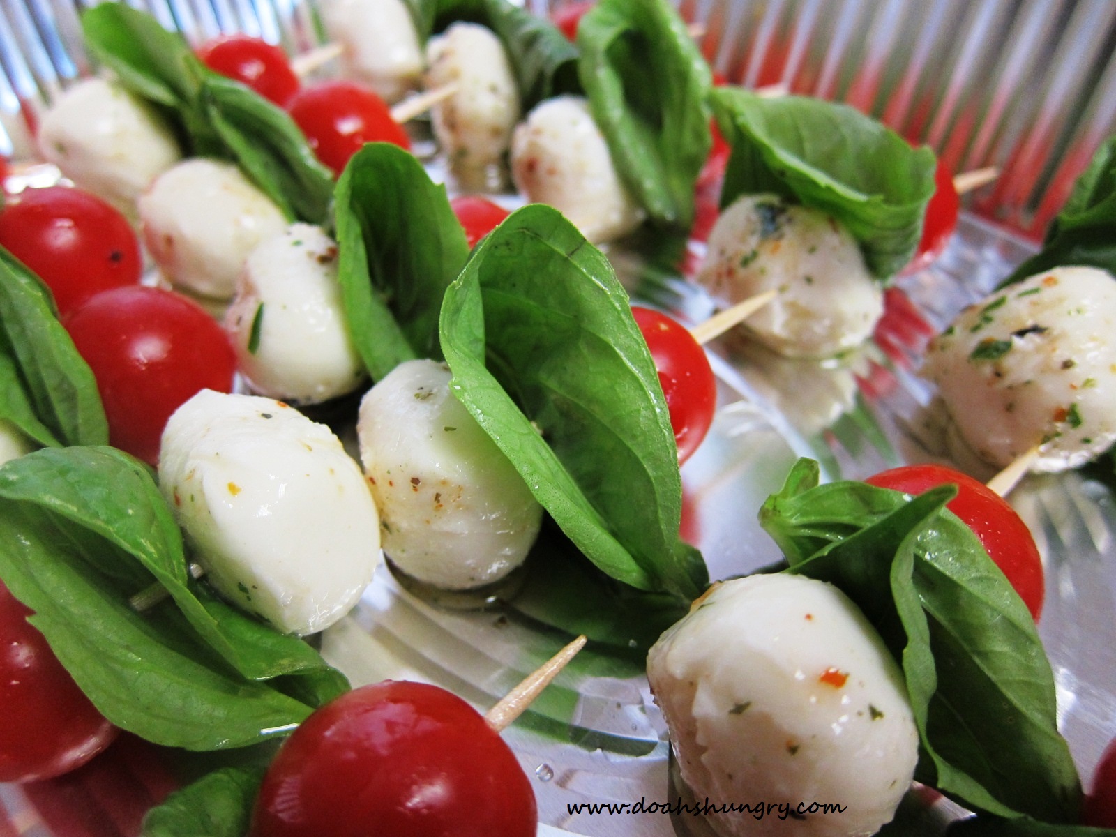 Doah's Hungry: Caprese Bites