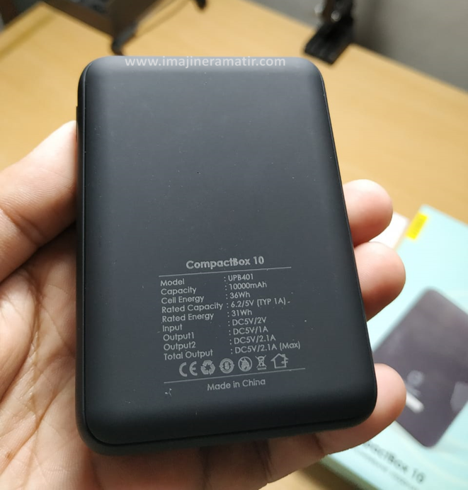 Review Power Bank Uneed Compactbox 10: Body Kecil Kapasitas Besar - Mister Tekno