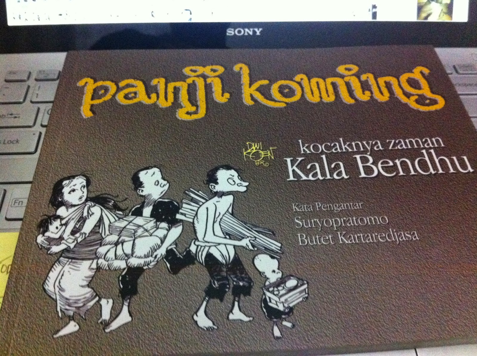 selendang warna: Panji Koming: Kocaknya Zaman Kala Bendhu