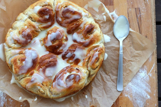 Kaikki äitini reseptit: PULLA. EI MULLA MUUTA.