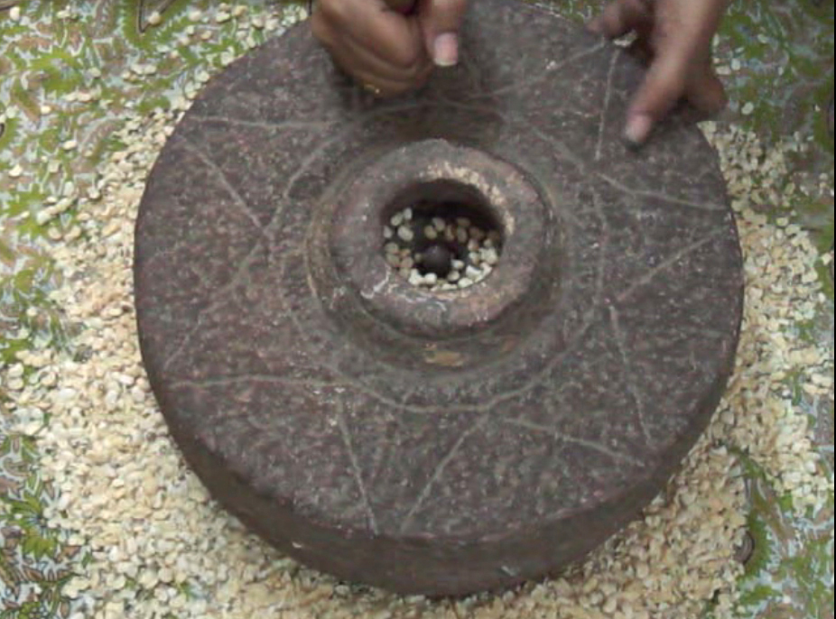 Sukku's Kitchen : STONE GRINDER - Traditional Technique of separating ...