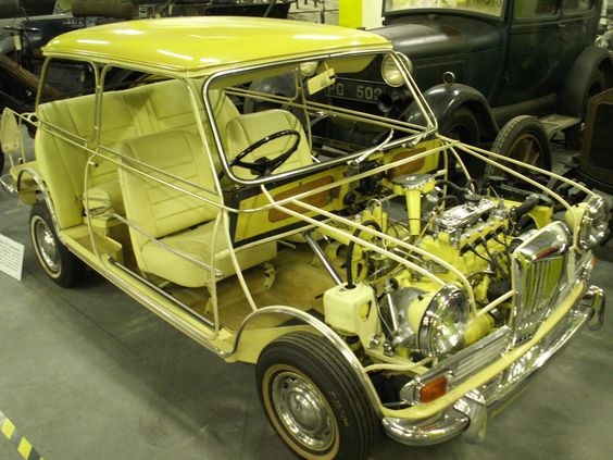 "Tweedland" The Gentlemen's club: The Mini- Aristocrat / Wolseley ...