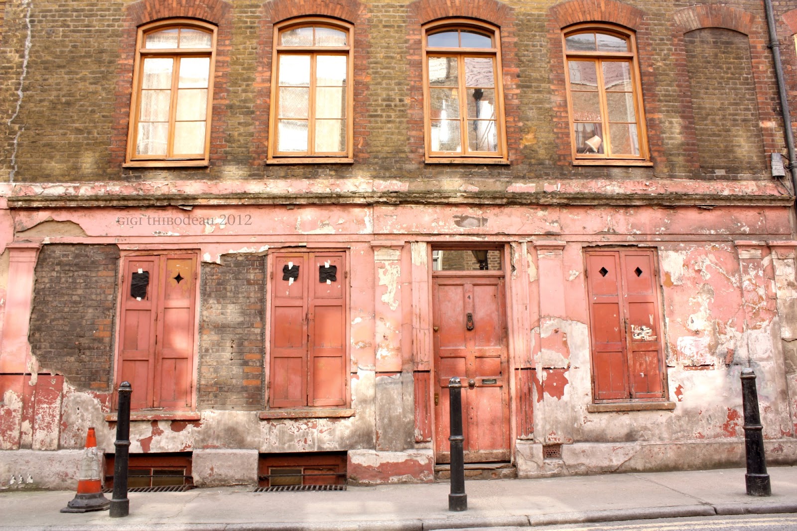 The Magpie's Fancy: Street Shots