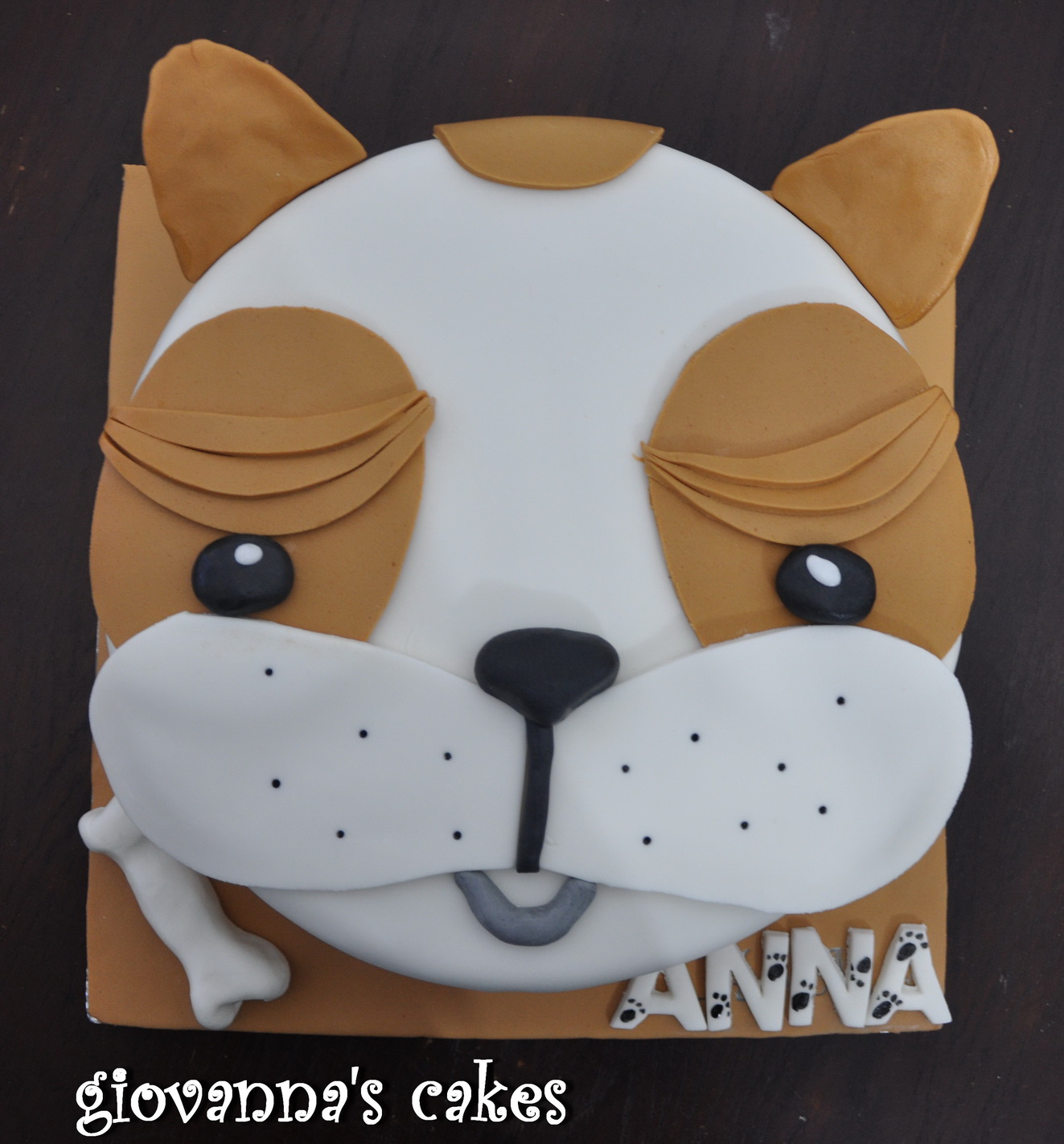 giovanna's cakes: Dog face cake