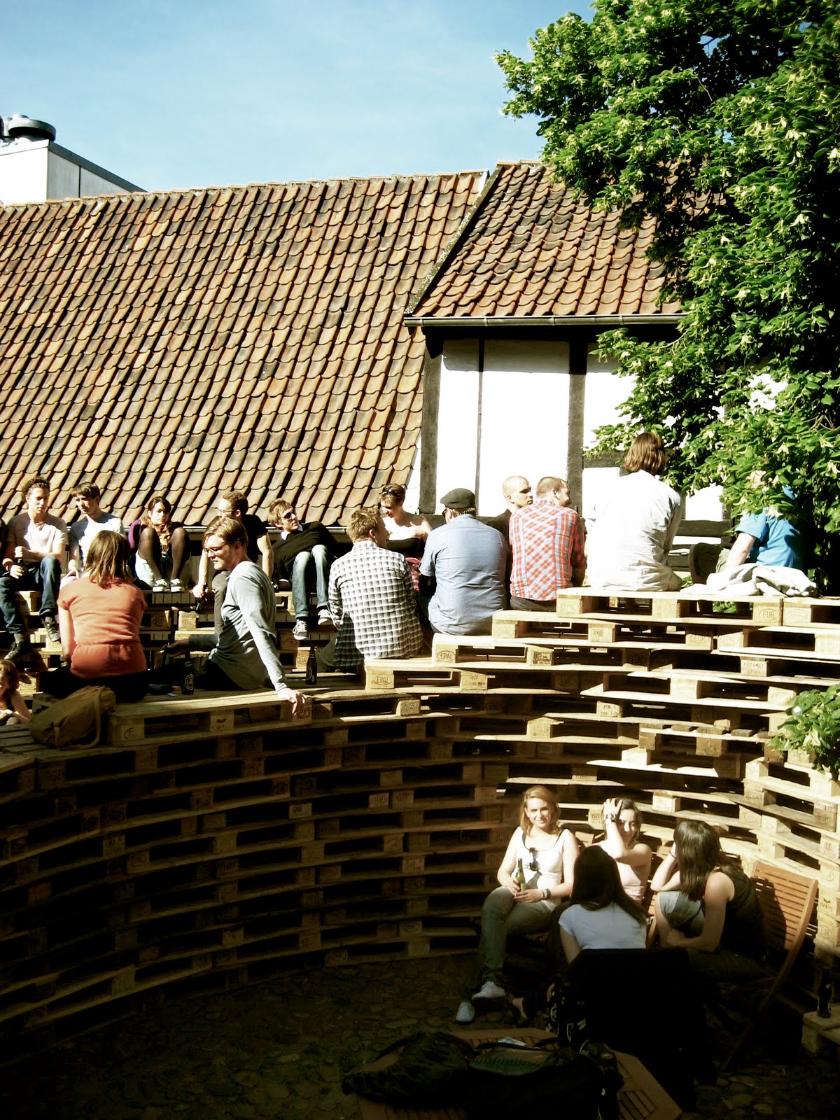 Pisar Fango...: The architecture of useless things