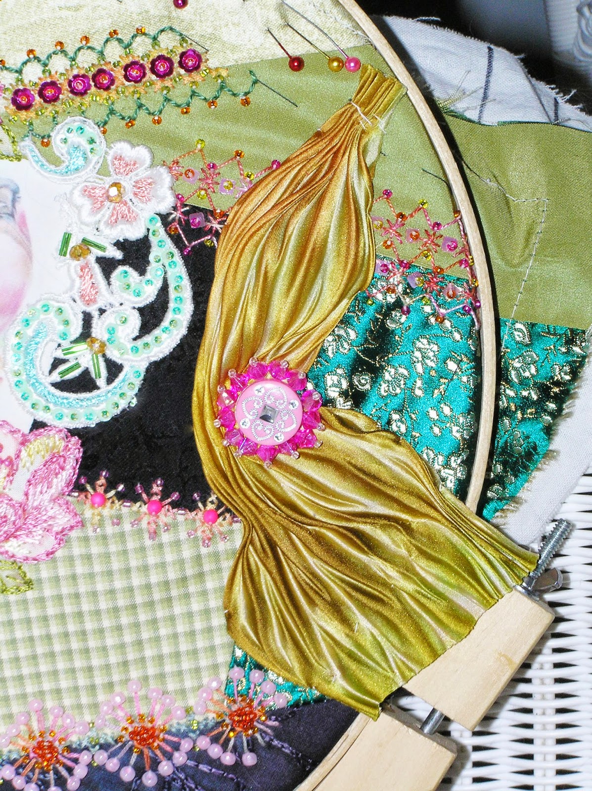 Kitty And Me Designs: Shibori Ribbon Easy Tutorial