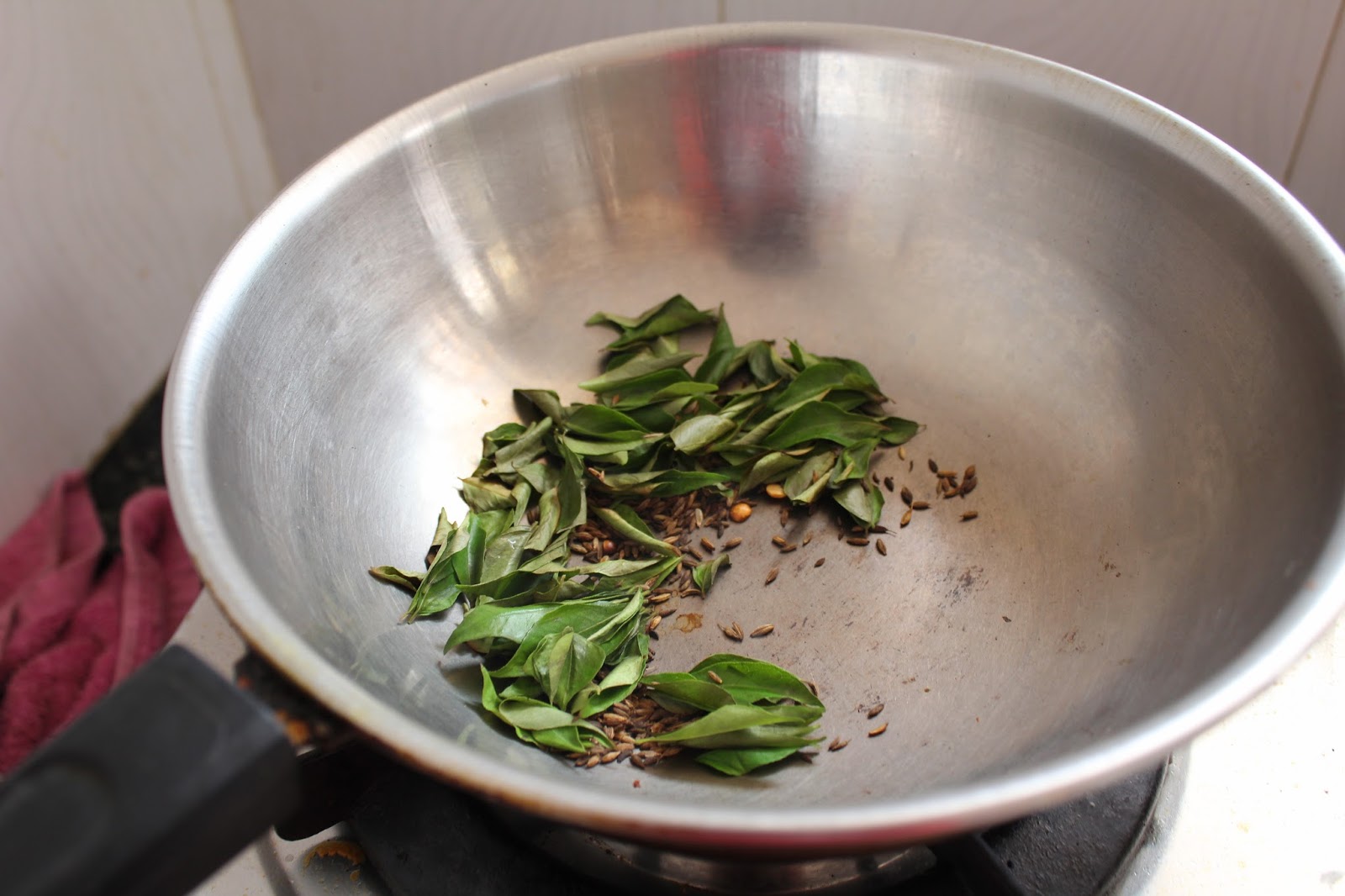 ANDHRA DAL POWDER / PARUPU PODI.