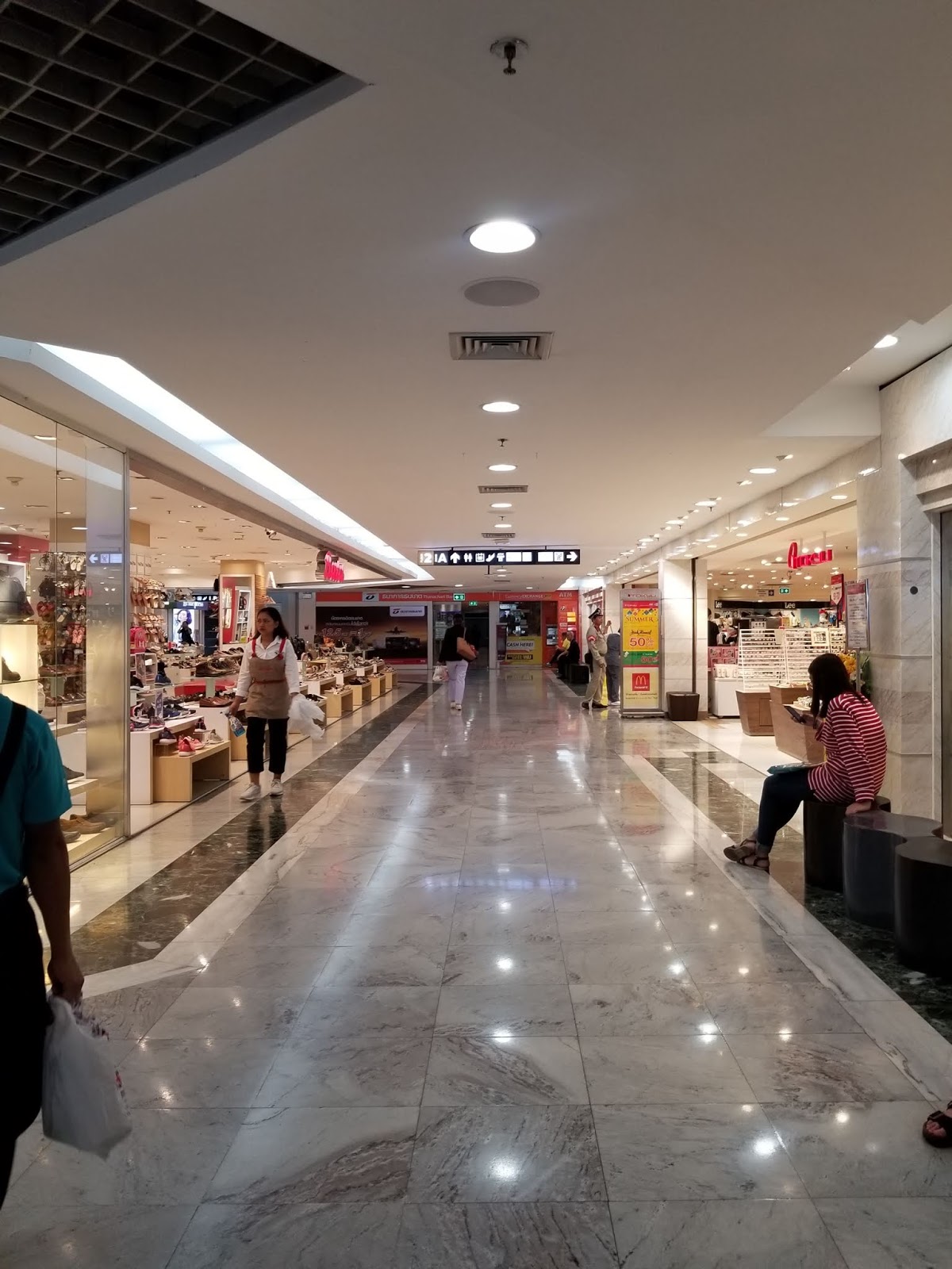 Day 4: Tokyu Department Store at MBK Mall - Bangkok, Thailand - chichicho~