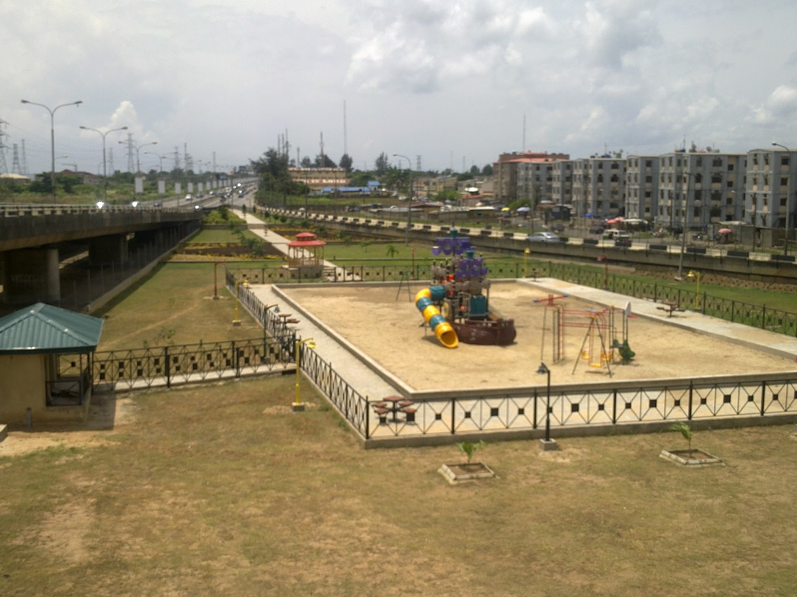 welcome to uuspace: Dolphin Estate Park