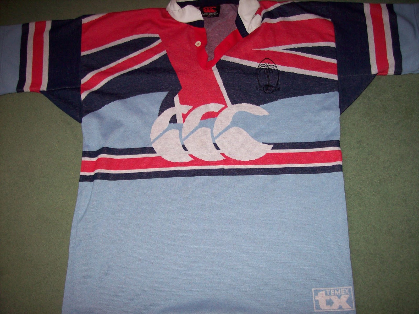 Gergasi bundle: Menjamu mata - jersey rugby retro temex