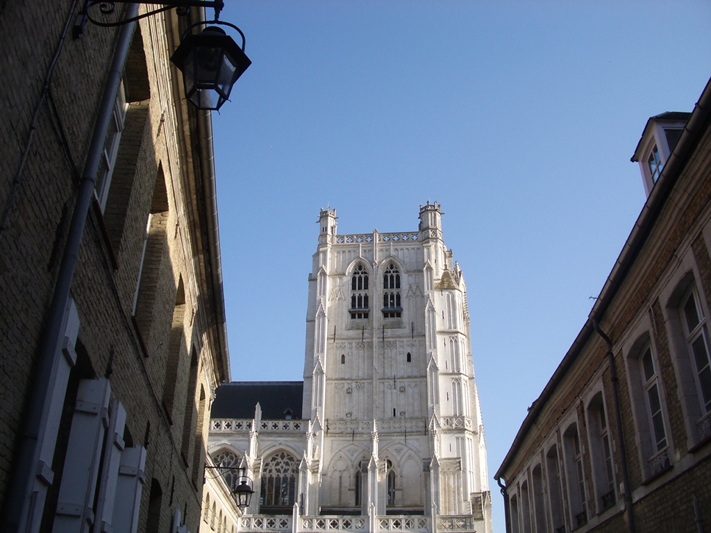 MARIE-ANNE HELMAN IMMOBILIER: Discover Saint-Omer Region (English)