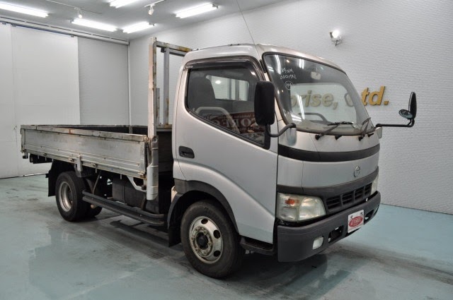 2003 Hino Dutro 3ton High deck for Zimbabwe to Durban or Dar es salaam ...