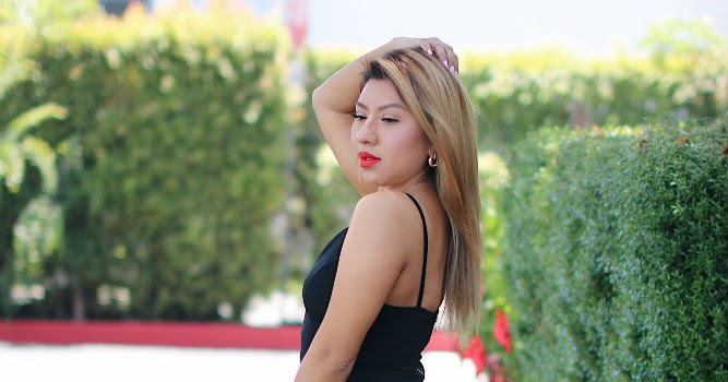 Dark Floral | Lina's Style