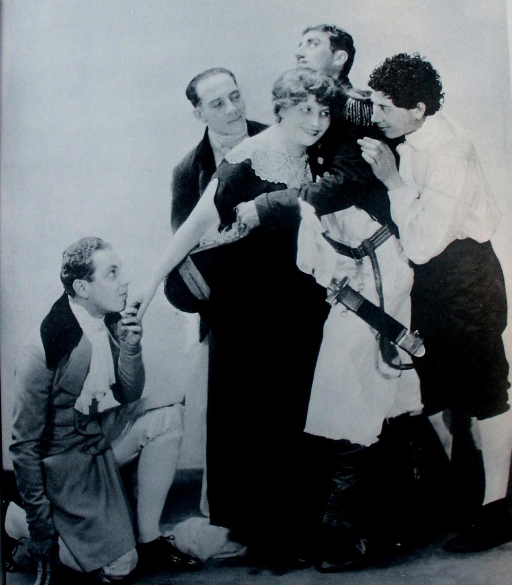 A TRIP DOWN MEMORY LANE: MINNIE MARX AND THE MARX BROTHERS