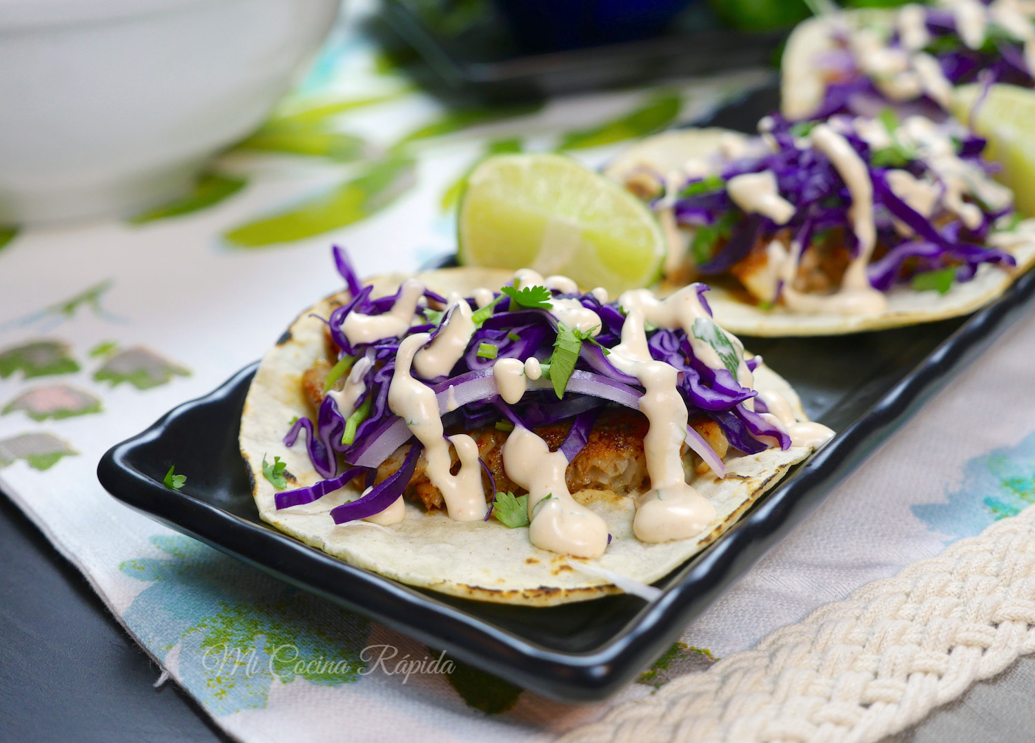 Tacos de Pescado Con Repollo Morado - Mi Cocina Rápida