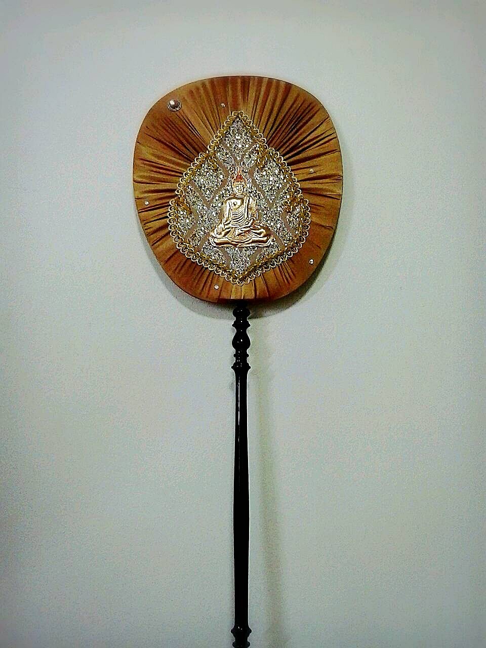 เหนือพานิช Artificial talipot fan ตาลปัตรประดิษฐ์สวยงาม ชุดไตรจีวร ...