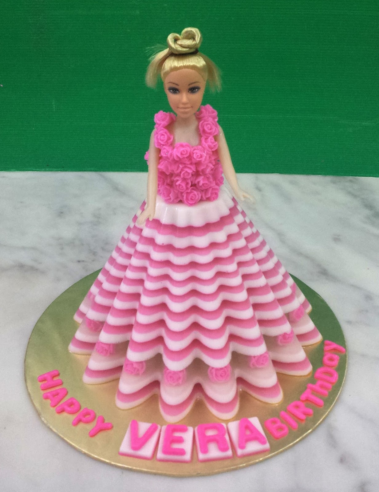 Yochana's Cake Delight! : Rose design Barbie Jelly Cake
