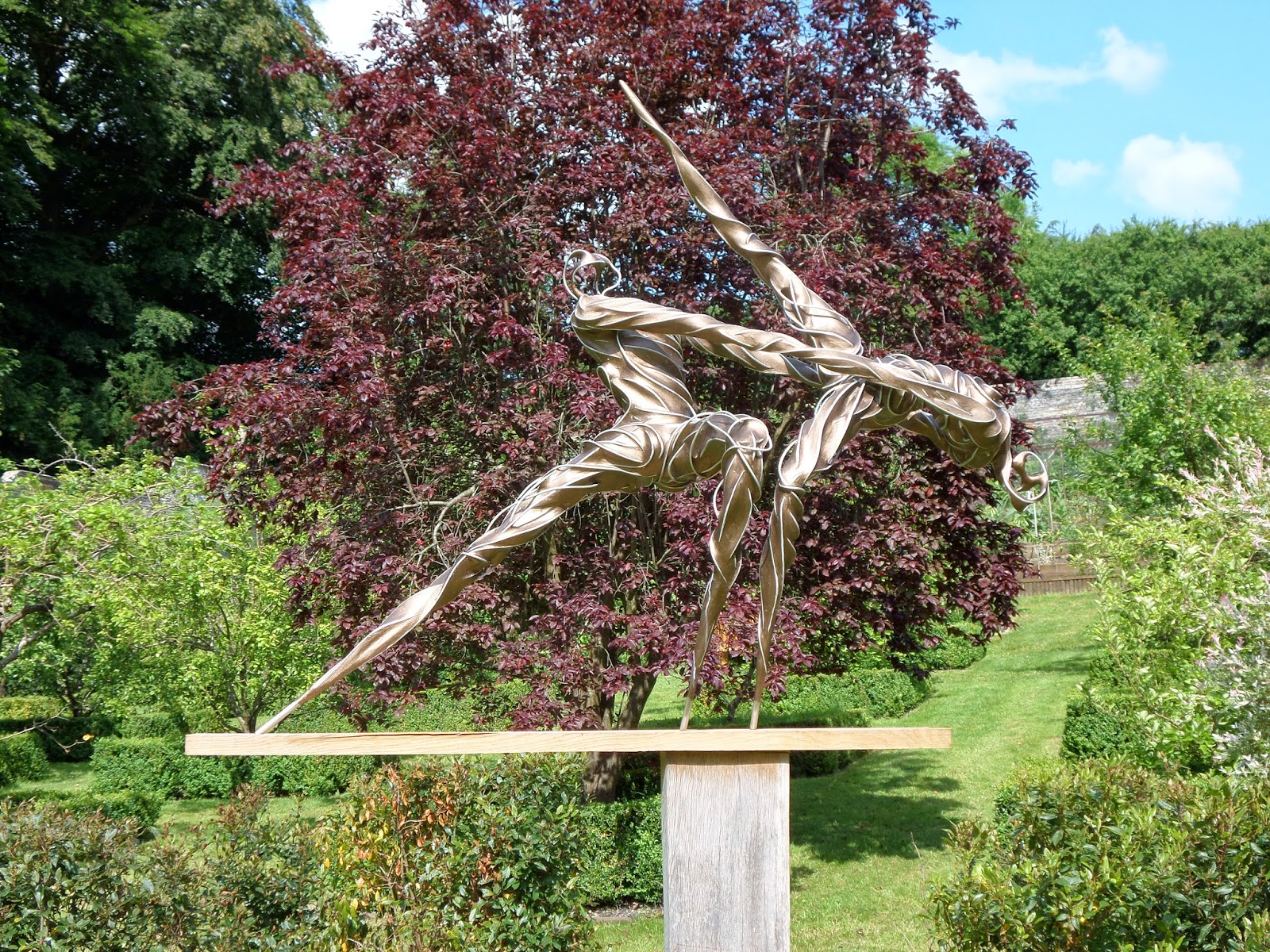 SCRAPTORS SCULPTURE GROUP: Nuts, bolts and spanners into sculpture