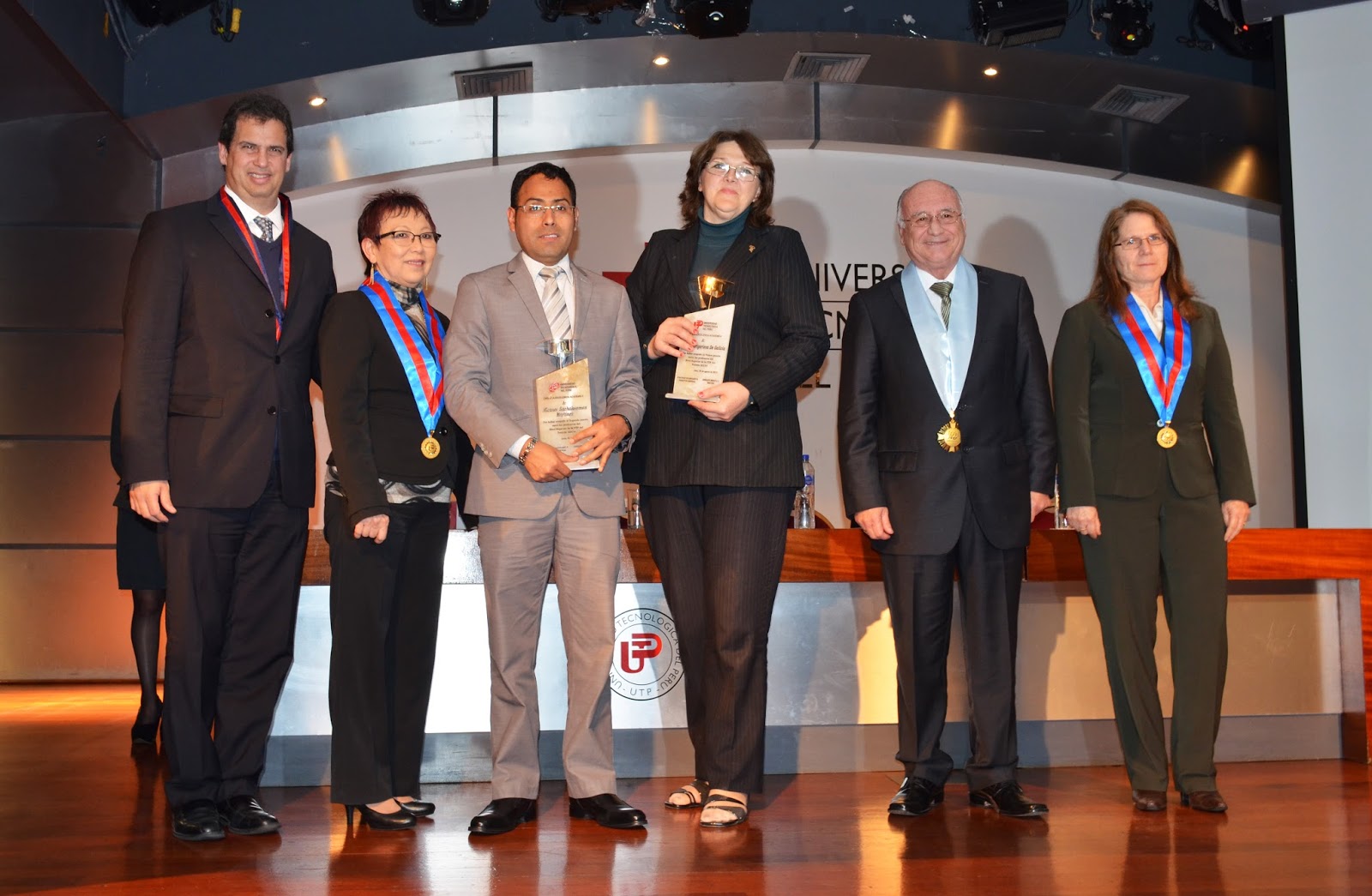 UTP premió a los mejores 2013 – I - FACO UTP Comunicaciones