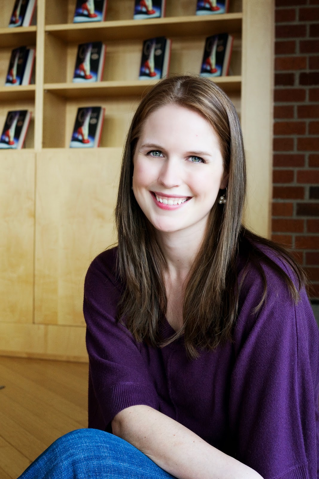 Ethereal Book Reviews: Author Interview: Marissa Meyer