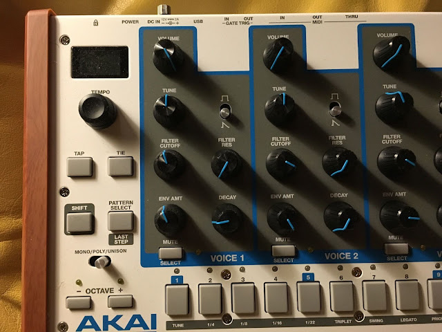 MATRIXSYNTH: Akai Timber Wolf analog synth